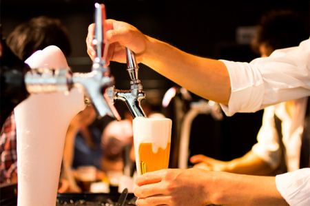 Chopp Pilsen: Origem e características marcantes | Center Gourmet ...