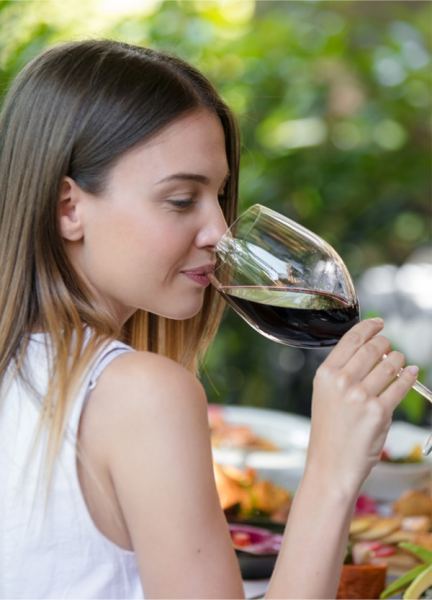 Rawen Reserva Carménère Estate Bottled 2021 - Vinho tinto chileno ...